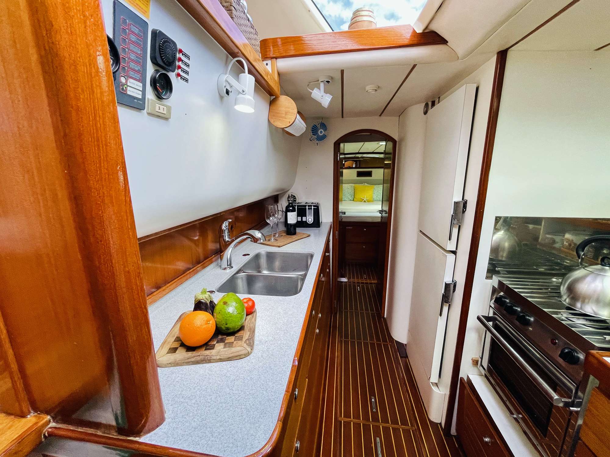 SIGNATURE VISION Yacht Charter Details, Bali Catamarans | CHARTERWORLD ...